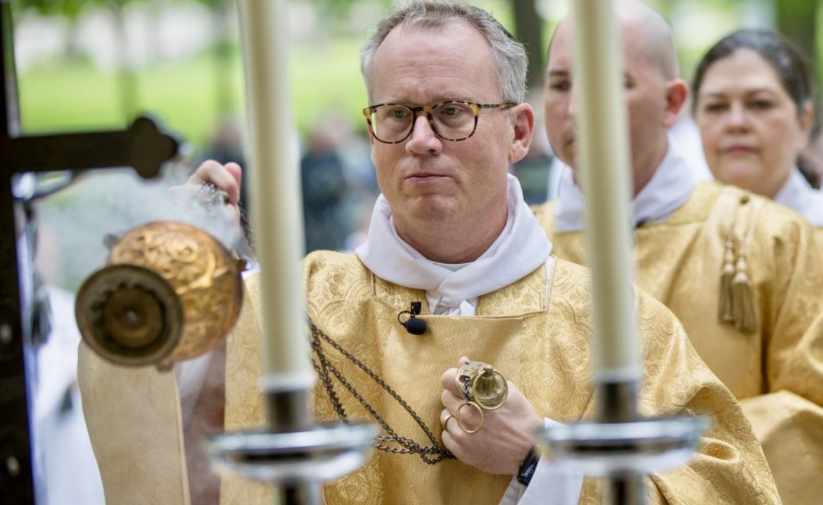 Texas Rector Charged with Fraud - MinistryWatch